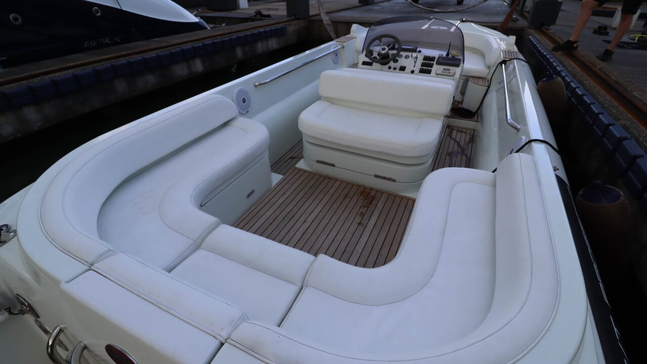 Castoldi Jet Tender 23 - Lengers Yachts: Luxury Yacht dealer Europe