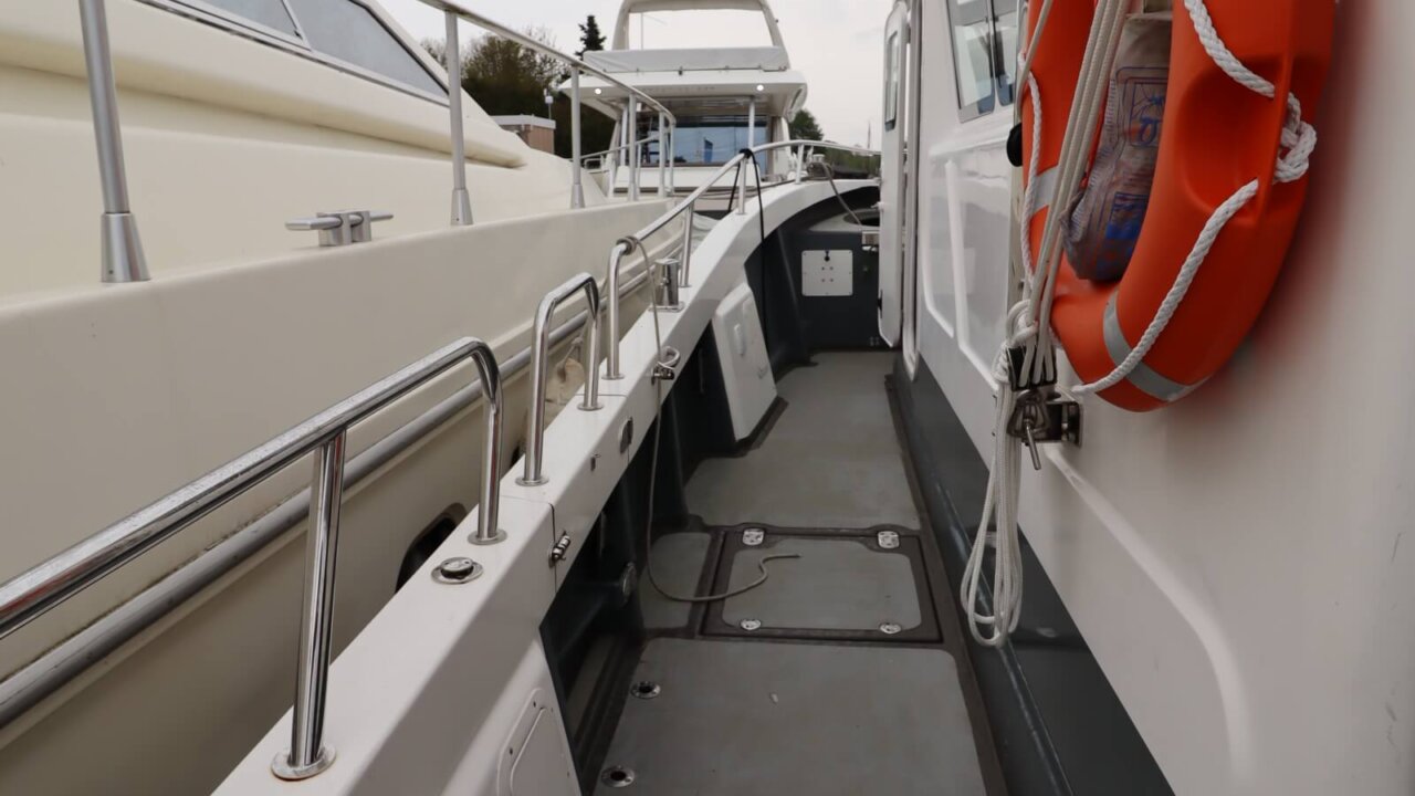 Catapult Wheelhouse Charterversion - Lengers Yachts: Luxury Yacht ...