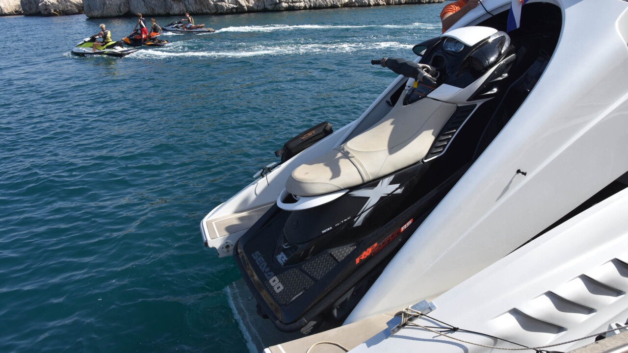 Wider 42 - Lengers Yachts: Luxury Yacht dealer Europe