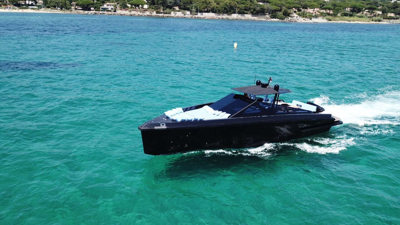 Wally POWER 55 - Lengers Yachts: Luxury Yacht dealer Europe