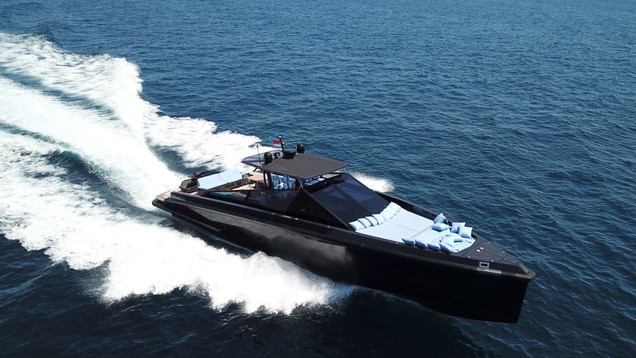 Wally POWER 55 - Lengers Yachts: Luxury Yacht dealer Europe