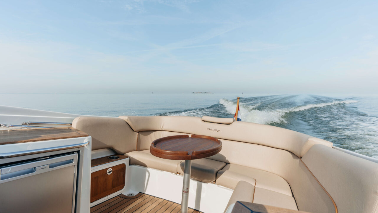 Chris Craft 25 Corsair - Lengers Yachts: Luxury Yacht dealer Europe