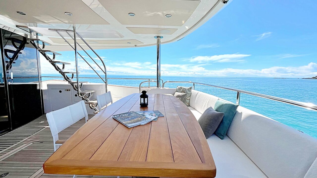 Sunseeker 28 Ray - Lengers Yachts: Luxury Yacht dealer Europe