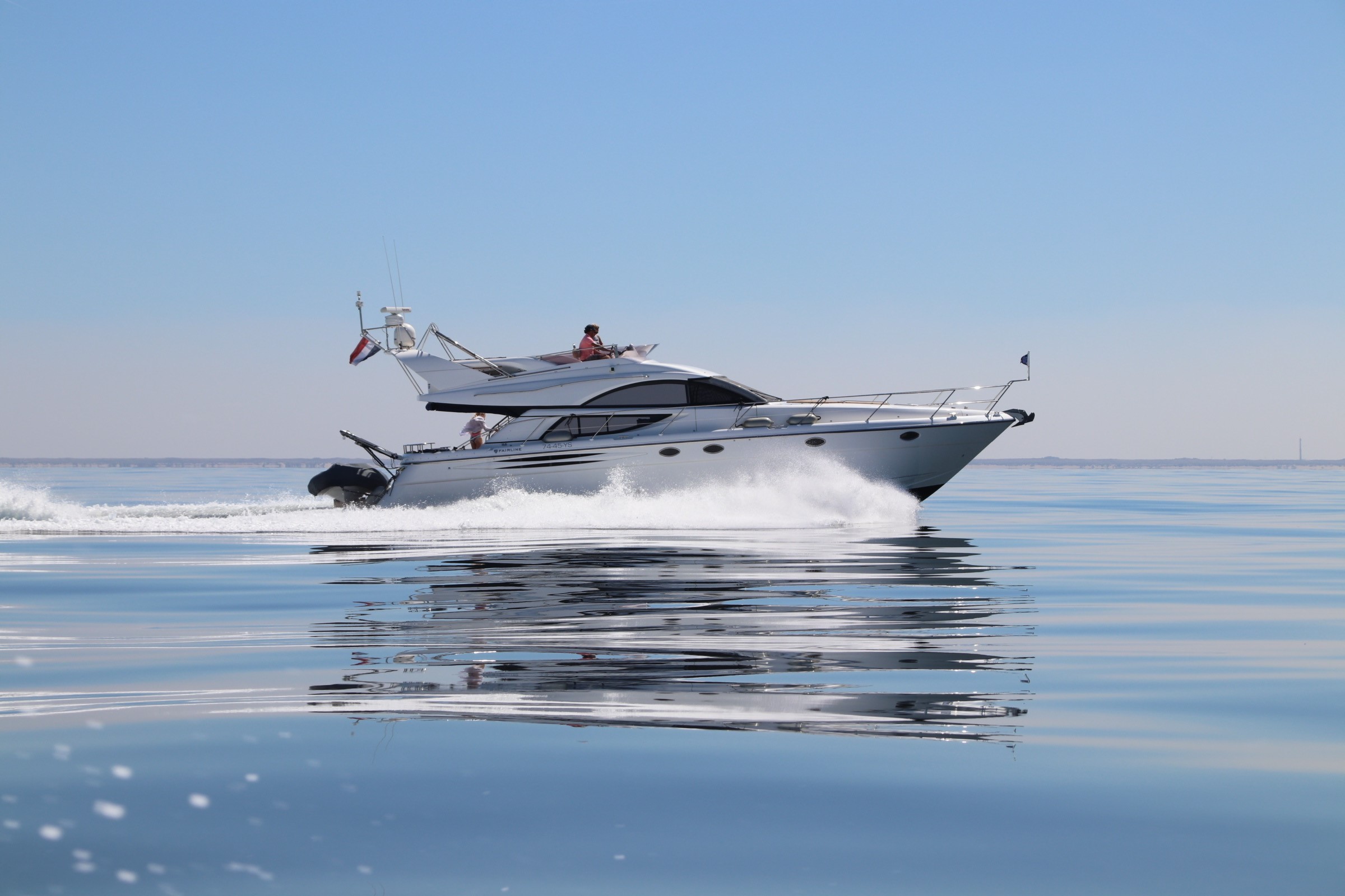 Fairline Phantom 50 - Lengers Yachts: Luxury Yacht dealer Europe